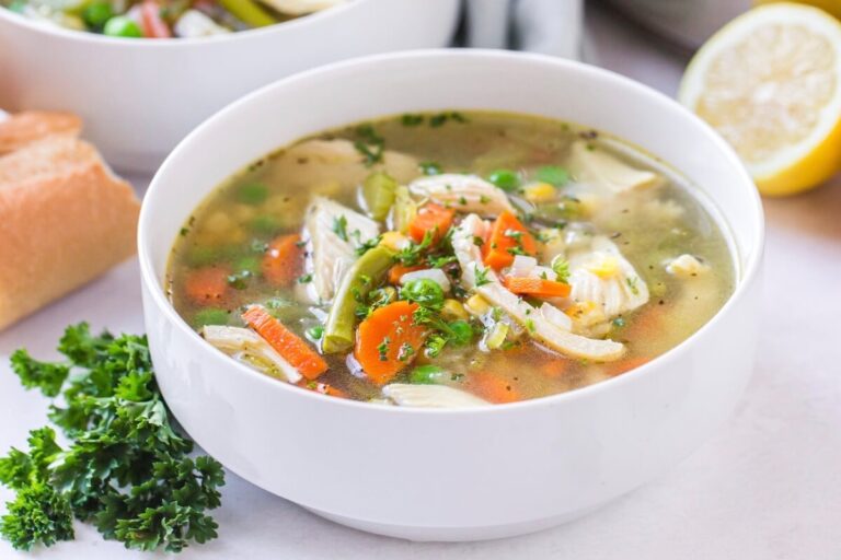 Zelf de lekkerste kippensoep maken doe je zo! - Culinary